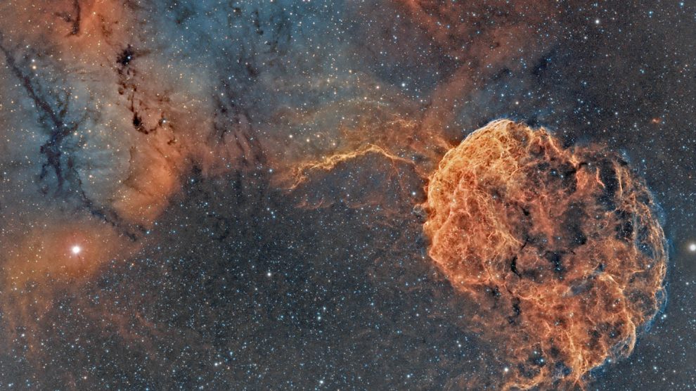 How to do Mono CCD Deep-Space Astrophotography [Video ...